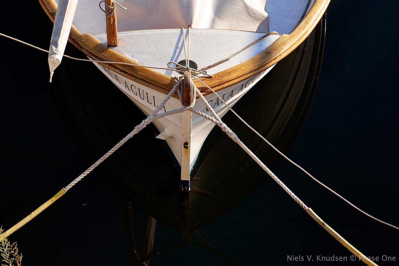 NOTE : This article discusses an outdated version of Capture One. To ...